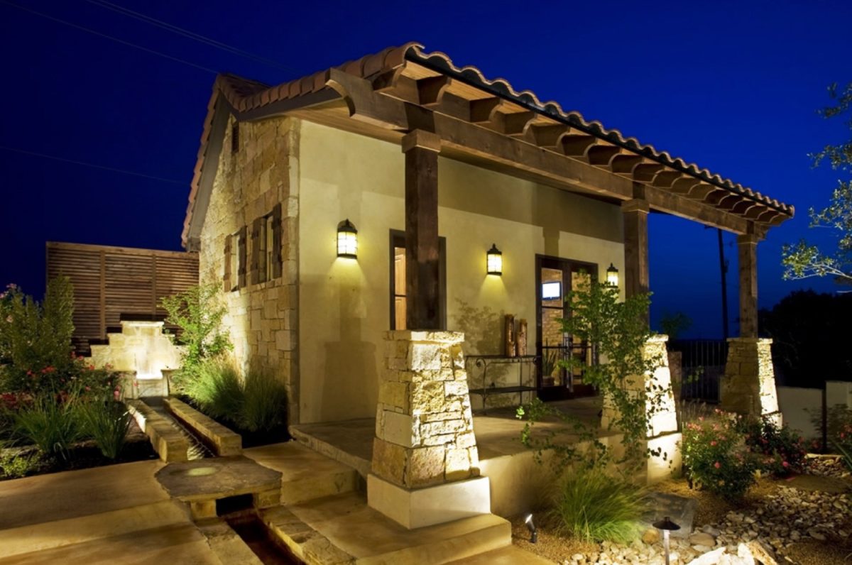 Outdoor Lighting System | DELTA Outdoor Lighting